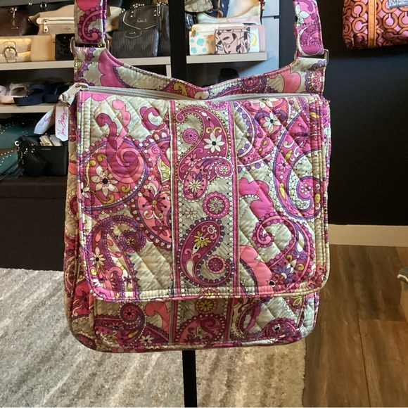 Vera Bradley | Bags | Vera Bradley Pink Paisley Crossbody Bag | Poshmark